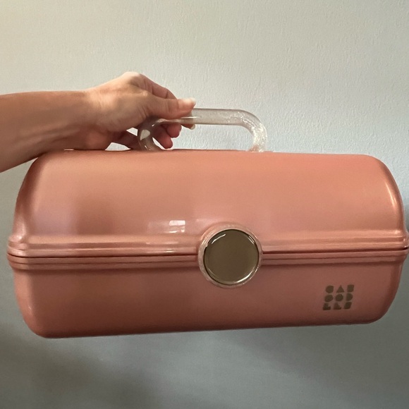 Caboodles | Skincare | Caboodle Metallic Rose Gold Plastic Makeup Case ...